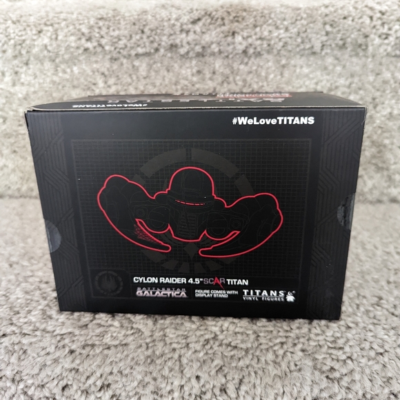 Toys | Battlestar Galactica Titans Vinyl Figures Exclusive Cylon Raider ...